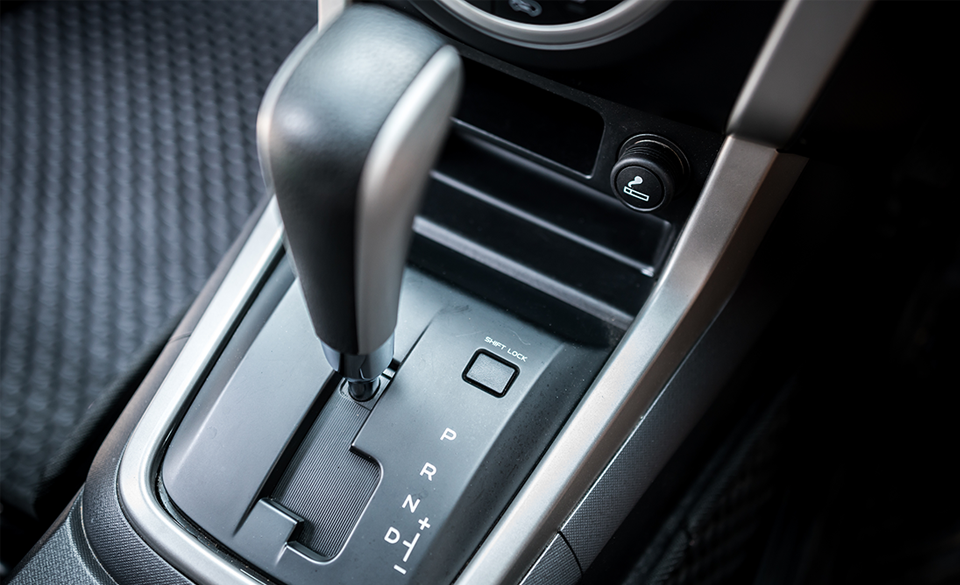 Automatic vs Manual Cars: The Pros & Cons | Autologics