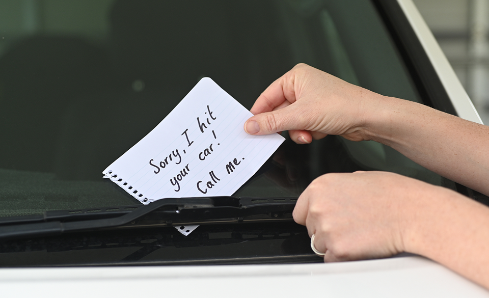 What Should You Do If You Hit a Parked Car? | Autologics